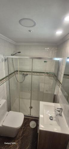 Chic room with balcony near Alicante center, Alicante (tarifs ...
