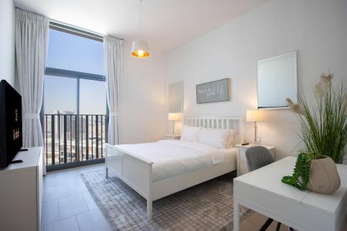 Luxury Ellington 1BR with Pool, Gym & Balcony, Dubái (precios ...