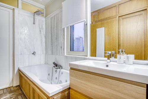 The Grand Acropolis Jacuzzi Residence, Αθήνα (ενημερωμένες τιμές για το ...