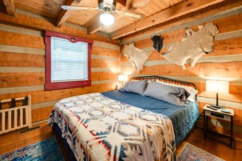 Unique Mammoth Cave Cabin w/ Teepee & Hot Tub!, Mammoth Cave ...