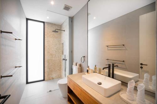 Six Palm 4 - 2BR Villa With Rooftop Near Padang Beach, Bingin Beach ...