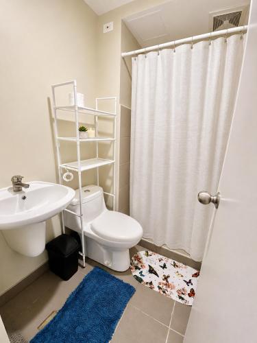 Inside IT Park Avida towers Riala Cozy studio Condominium, Cebu (tarifs ...