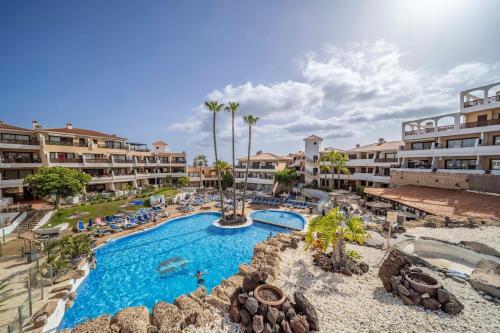 Tropical garden, big terrace, pools, sleeps 4, San Miguel de Abona ...
