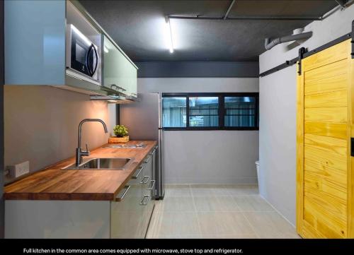 Copper - Private Room, City Center, MRT, Wi-Fi, A1, Ban Na Song ...