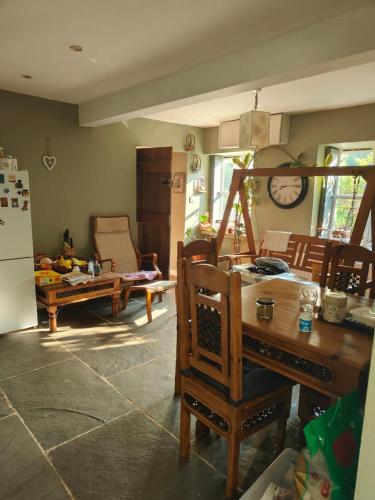Cottage Sleeps 5 with Parking, Lydbrook (updated prices 2026)