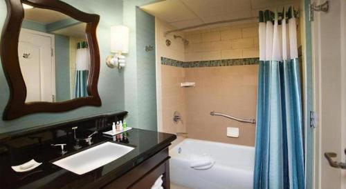 Disneyland® Hotel, Anaheim (updated prices 2026)