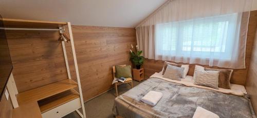 Apartmanica Chalet 1A, finnish sauna, jacuzzi, garage, Donovaly ...