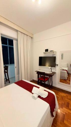 Copacabana apartamento quadra da praia lindo e aconchegante, Rio de ...