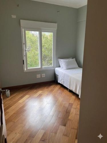 Luxury and Design Just Steps from Capivari Suite with Fireplace, Campos ...