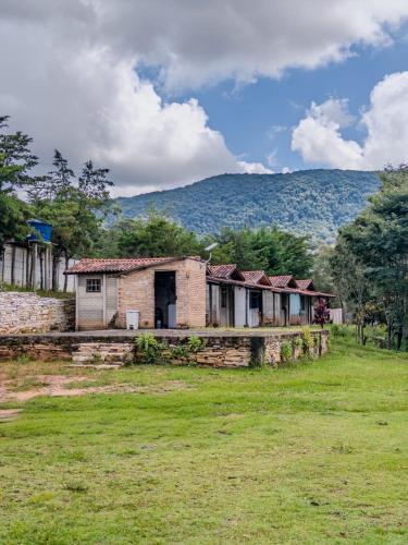 Area 51 STL Eco Retreat Chalés na Natureza em São Thomé das Letras, São ...