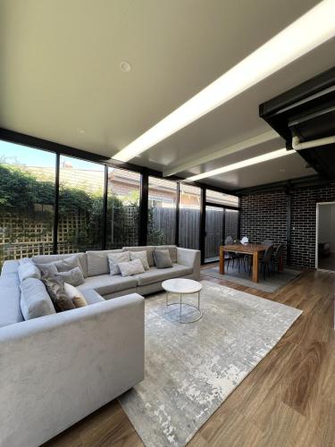 Matthews Green fall House, Sunshine (updated prices 2026)