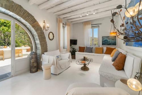 Nest Gateway - Panoramic Mountain Views, Apoíkia (ενημερωμένες τιμές ...