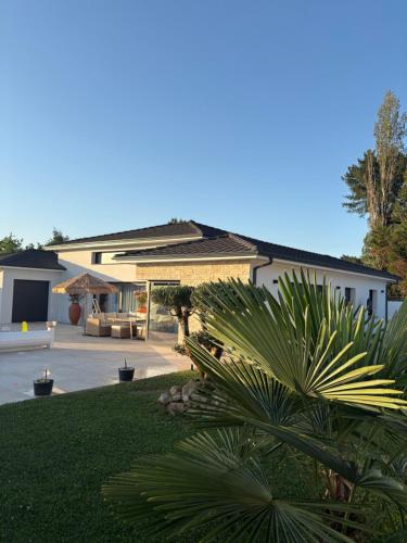 Maison Moderne avec piscine, Bordeaux (updated prices 2026)