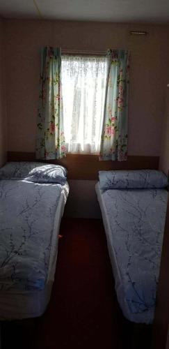 Mobile Homes Magheroarty Sleeps 5 6 with Garden, Letterkenny (prezzi ...
