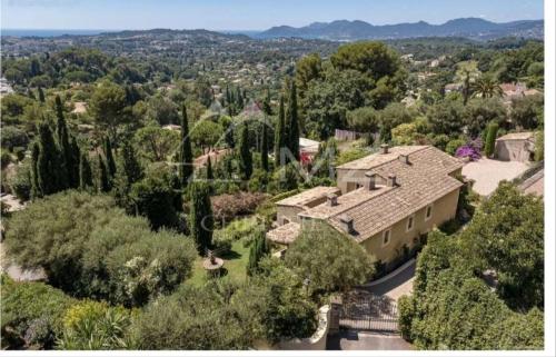 Mas vue mer au pied du célebre village de Mougins, Μουζέν (ενημερωμένες ...