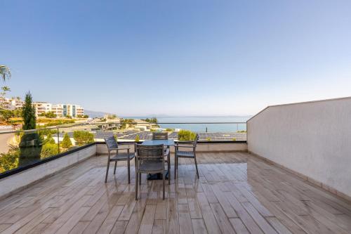 Ocean Horizon Apartment Sea View & Parking by PikHost, Vlorë (updated ...