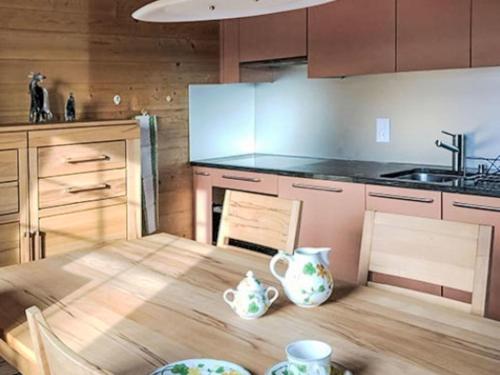 Apartment Zum Hirsch - upper floor by Interhome, Bellwald (precios ...