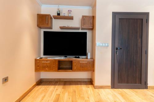 Yono Stay - Spacious 2-Bedroom Near Center & Stadium, Veliko Tŭrnovo ...