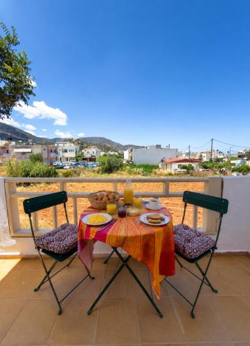 Anasa Olive - Beachside Stay with Balcony, Сталис (актуализирани цени 2026)