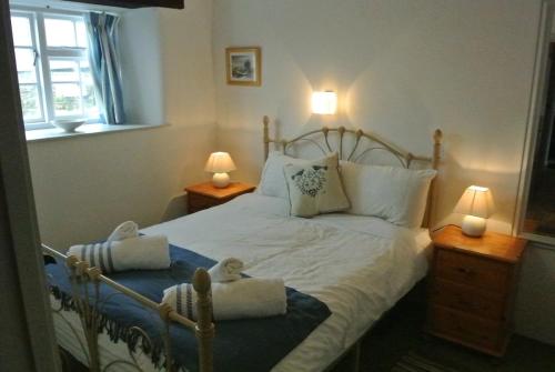 The Granary Beamed ground floor apartment near sea, Bude (precios ...