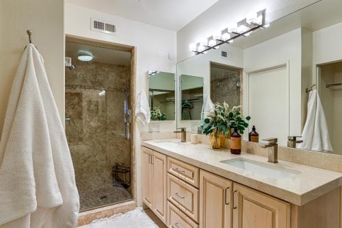 Private Hot Tub + Rooftop Patio: Palm Desert Oasis, Palm Desert ...