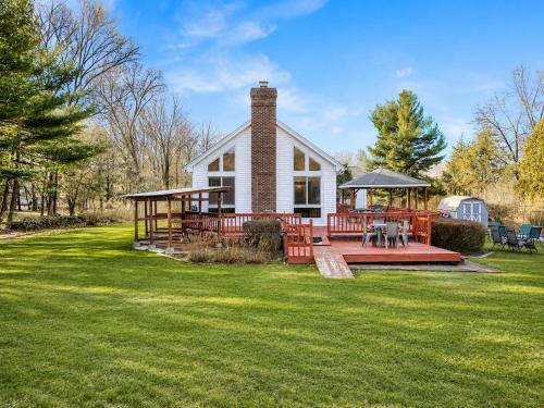 7BR Monroe Retreat, Pool, Hot Tub & Great Room, Monroe (tarifs ...