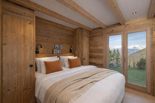 Chalet Montâme - Modern luxury in the Swiss Alps, Riddes (updated ...