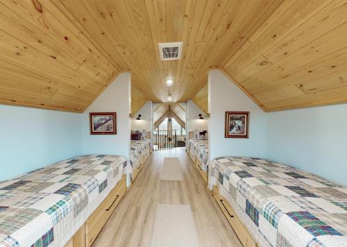 Kabino: River Run Cabin on Henry's Fork, Fire Pit, perfect fishing trip ...