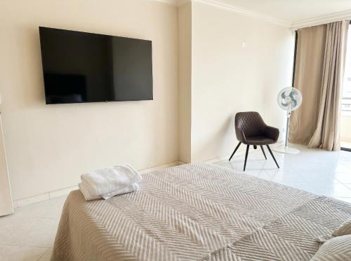 Suite con terraza privada - San Fernando, Cali (precios actualizados en ...