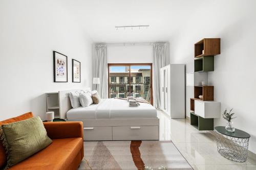 Modern Studio in G24 Tower JVC with Pool and Balcony, Dubai (updated ...