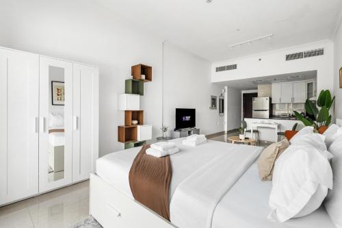Modern Studio in G24 Tower JVC with Pool and Balcony, Dubai (updated ...
