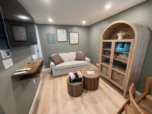 Sandy Toes Cottage - Tiny Home at Hampton Beach, Hampton (precios ...