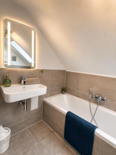 Stilvolles Loft nahe Messe & Flughafen Düsseldorf, Duisburg (precios ...