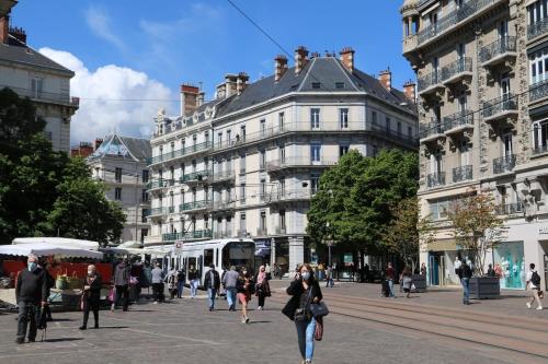 L'Atlas de la Bastille Downtown Tram Station, Grenoble (updated prices ...