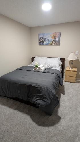 The Stillwater Suite Cozy, Modern with Private Workspace near WEM and ...