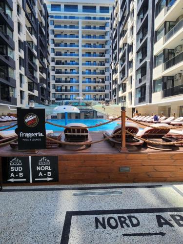 1 bedroom Apartment Mamaia Nord, Building Stefan Resort, Mamaia Nord ...