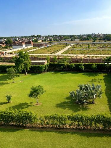 Radha Madhav Serenity Stay Near Prem Mandir, Vrindāvan (updated prices ...