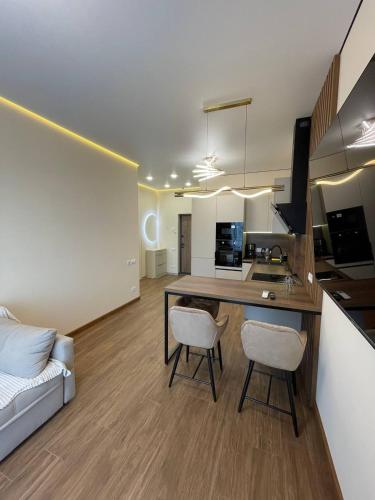 Royal Blue Marble Retreat & City Panorama, Οδησσός (ενημερωμένες τιμές ...