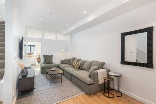 The Primrose Parlor Stylish Heart of the CBD, Wellington (precios ...