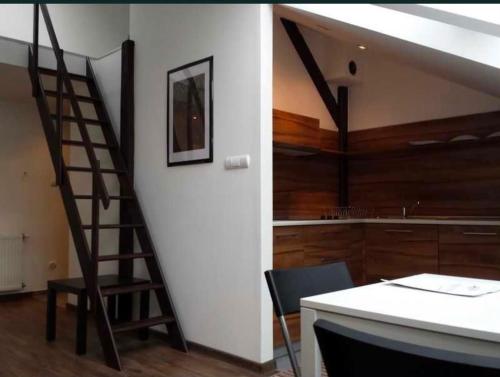 Blue Star Loft Apartment - Main Square Krakow, Cracovia (prezzi ...