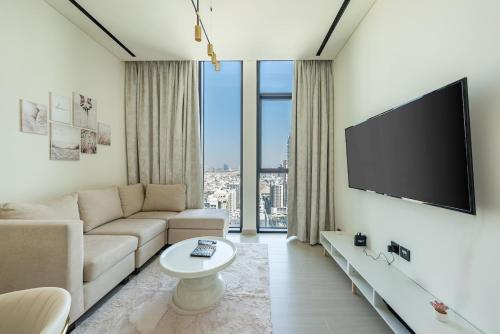 Dubai Skyline Magic- Luxury Binghatti Tulip Suite, Dubai (updated ...