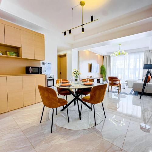 The royal executive retreat residencies which offers a modern luxurious ...