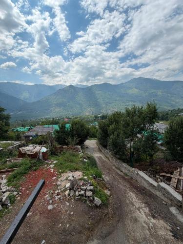 Valley View Cottage with private parking, Bashist (precios actualizados ...