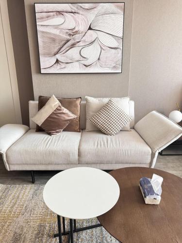 Gem Studio in Luxurious building Hidd Heights, Al Muharraq (precios ...