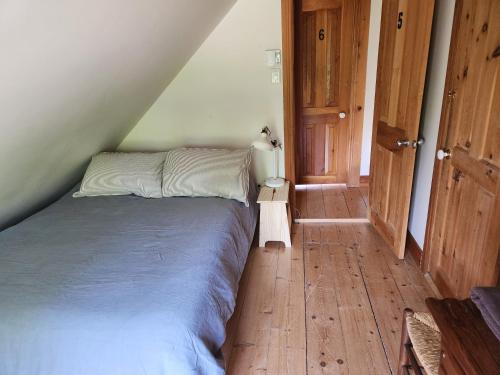 Le Triangle de l'Île Chambre le Nid 2 lits, Saint-Laurent-de-l'ile d ...