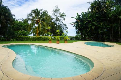 Liamo Reef Resort, Kimbe, Papua New Guinea - Booking.com