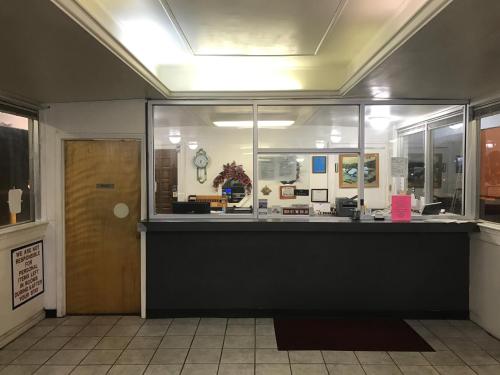 Flagship Inn, Petersburg (updated prices 2024)