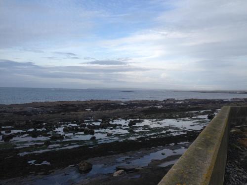 Seaside Chalet, Quilty (updated prices 2024)