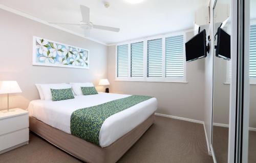 Peninsular Beachfront Resort, Mooloolaba (updated prices 2025)