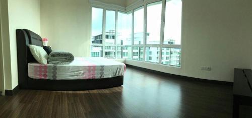 Sandakan Spacious and Comfortable Pool View Condo, Sandakan – Updated ...